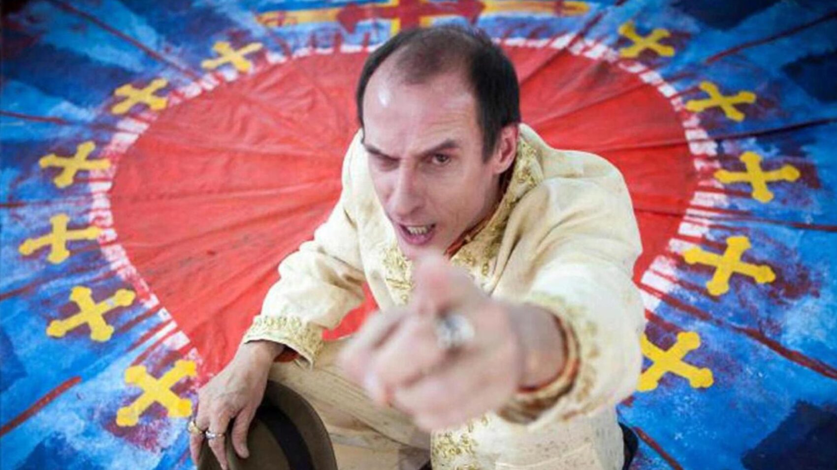 Ator Aramis Trindade chega em Caruaru para apresentação da peça "Romeu ...