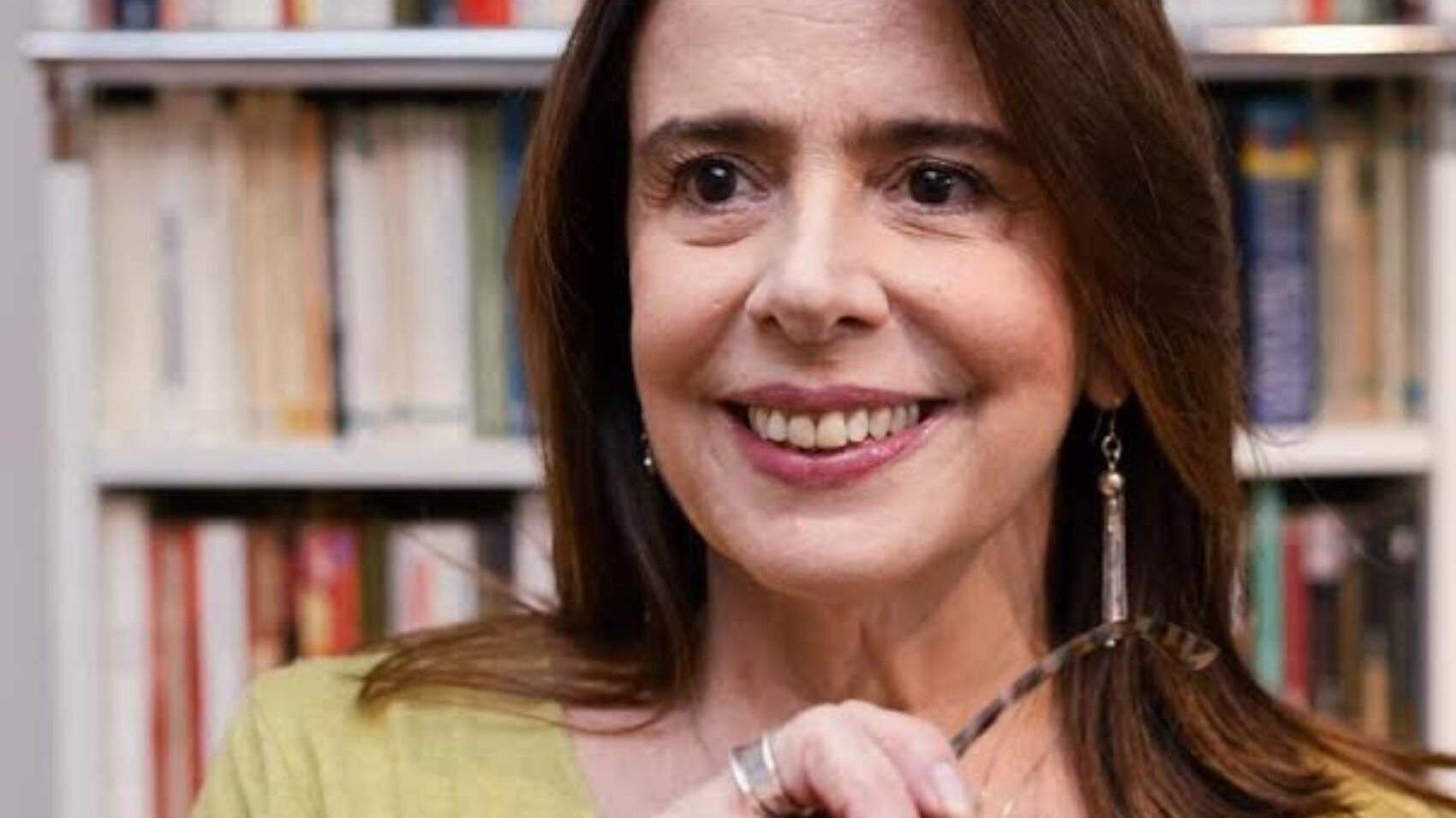 Psicanalista Maria Helena Fernandes lança, em Recife, livro sobre ...